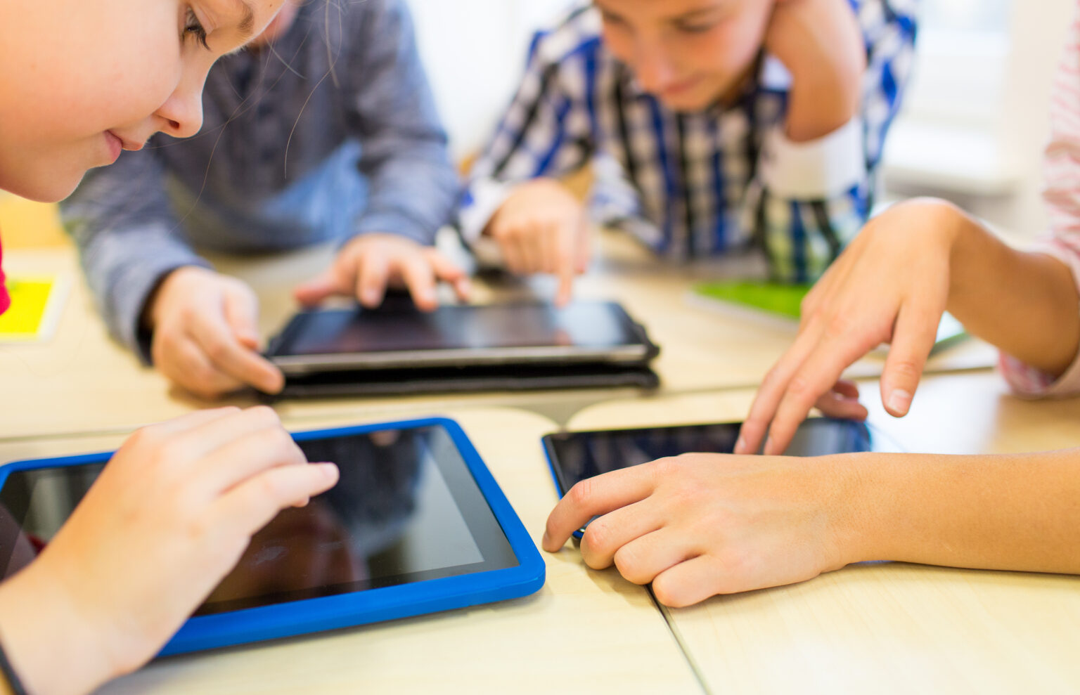 School Computers: The 5 Most Important Factors To Consider | IResQ